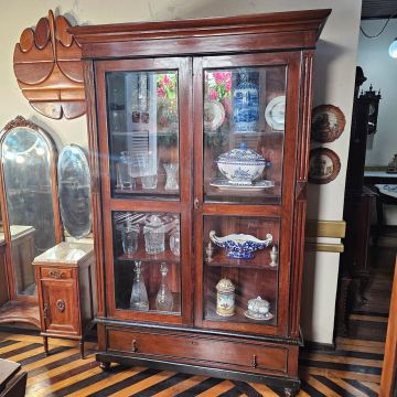 "moveis antigos" no Brasil