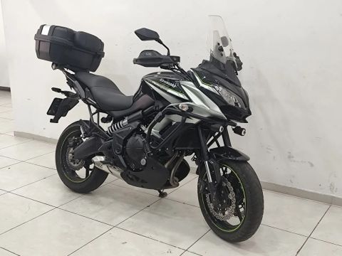 Motos KAWASAKI VERSYS no Brasil