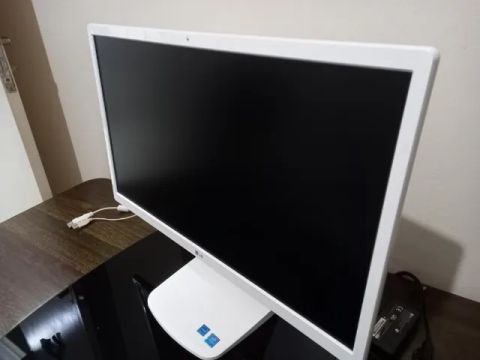 "display 24 polegadas" no Brasil