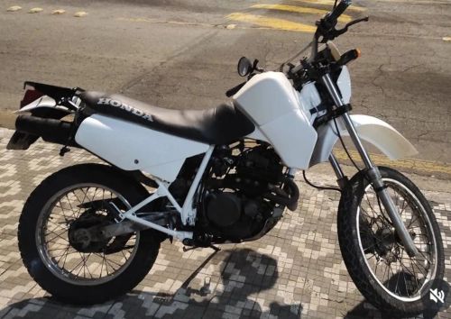 Motos HONDA XLX no Brasil