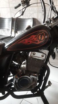 Motos FYM FY250 no Brasil