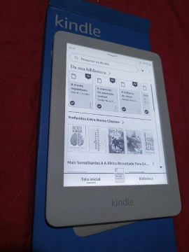 "kindle 8 geracao" - Tablets e E-Readers no Brasil