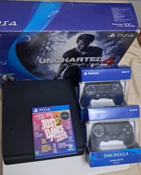 "console ps4 com 2 controles" - Consoles de Vídeo Game no Brasil