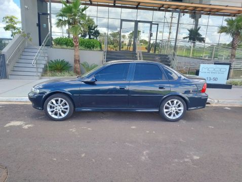 "vectra 2 2 16v" - Carros Usados e Novos à venda