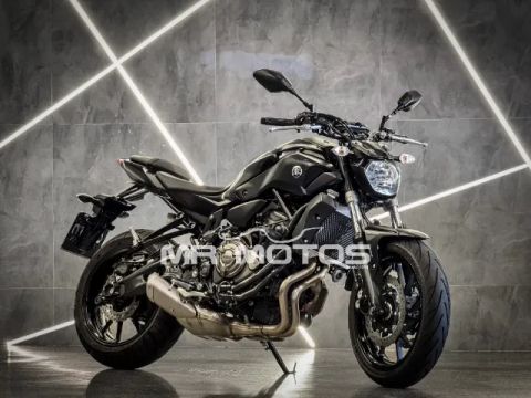 Motos YAMAHA MT-07/MT-07 2018 no Brasil
