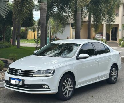 VOLKSWAGEN JETTA 2017 Usados e Novos