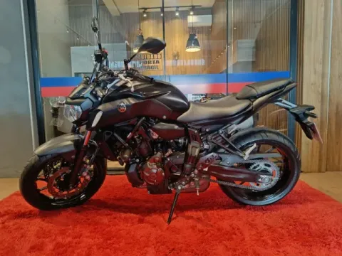 Motos Yamaha MT-07/MT-07 2020 no Brasil
