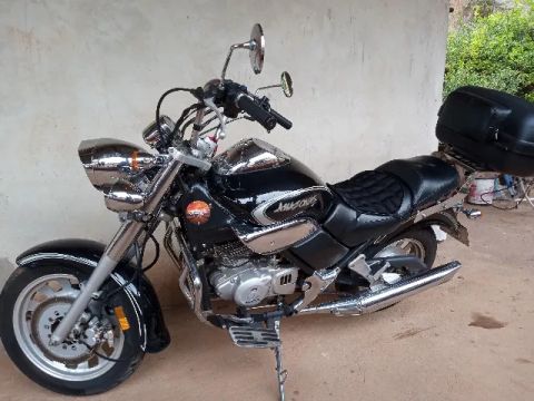 Motos AMAZONAS AME-250 no Brasil