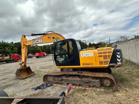 "jcb js200" no Brasil