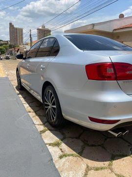 VOLKSWAGEN JETTA 2011 Usados e Novos