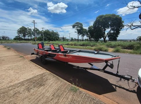 "barco calaca" no Brasil