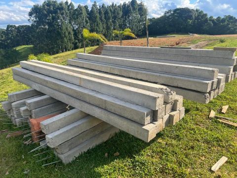 "postes de concreto" no Brasil