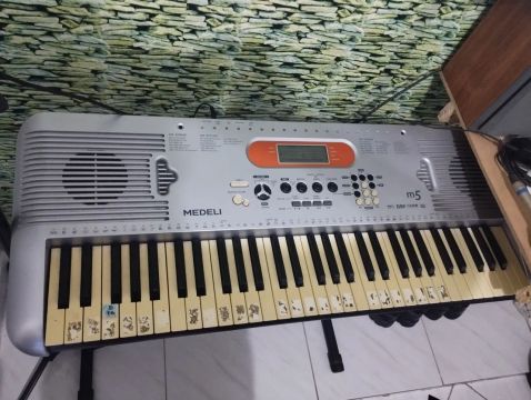 "teclado medeli" no Brasil