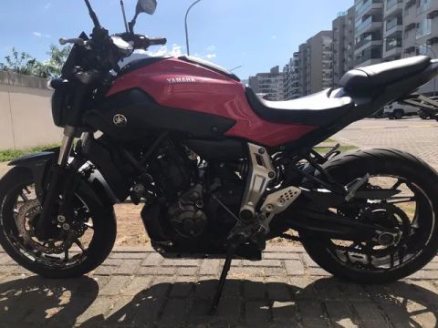 Motos YAMAHA MT-07/MT-07 2016 no Brasil