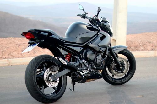 Motos YAMAHA XJ6 no Brasil
