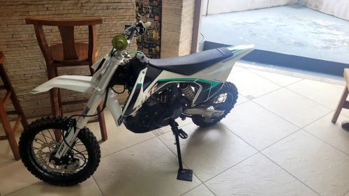 "mini cross" no Brasil