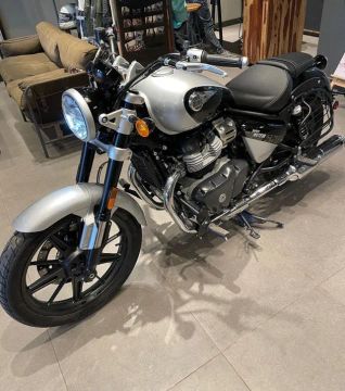 Motos ROYAL ENFIELD SUPER METEOR no Brasil