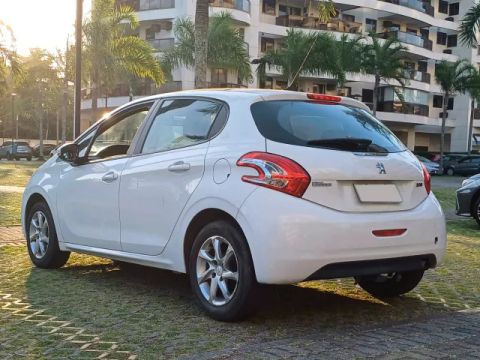 PEUGEOT 208 2013 Usados e Novos