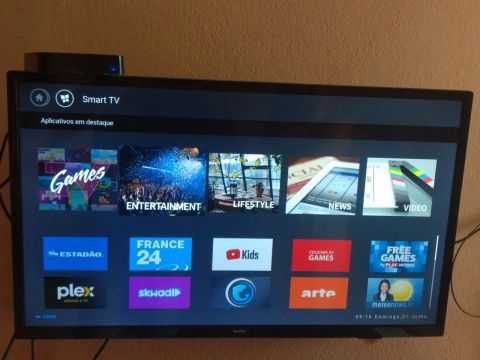 "tv philips 32 polegadas lcd" - TVs no Brasil