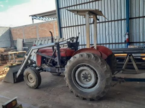 "massey ferguson 65x" - Tratores e máquinas agrícolas no Brasil