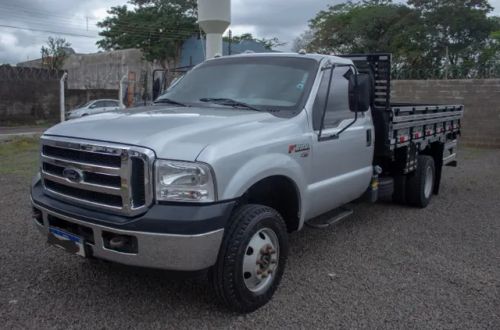 "f4000 4x4" no Brasil