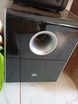 "subwoofer" no Brasil