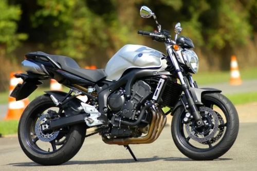 Motos YAMAHA FZ6 2009 no Brasil