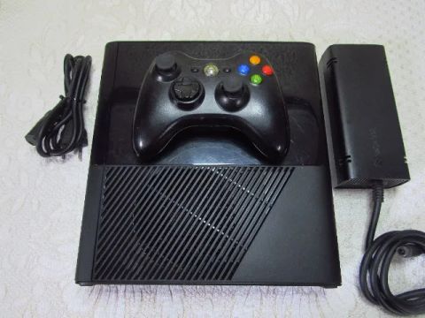 "xbox 360 super slim" - Consoles de Vídeo Game no Brasil