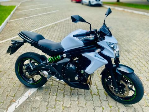 Motos KAWASAKI ER-6N 2015 no Brasil
