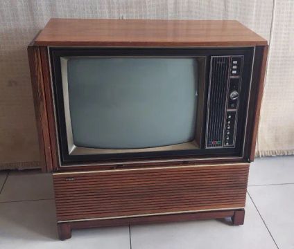 "tv de tubo antiga" - TVs no Brasil