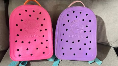 "mochila crocs" - Artigos infantis no Brasil