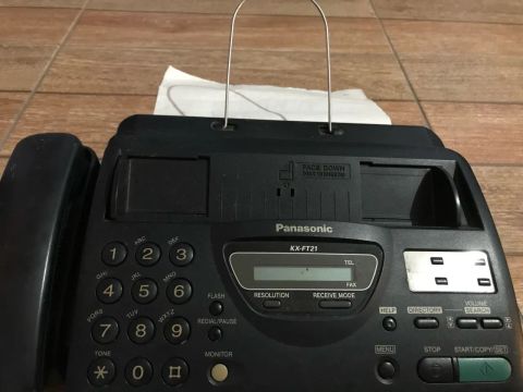 "aparelho de fax" no Brasil