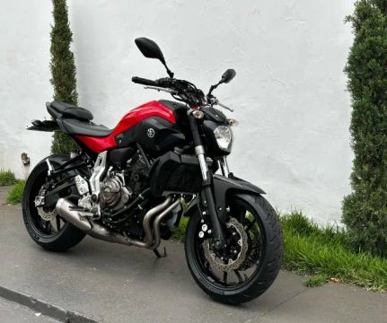 Motos YAMAHA MT-07/MT-07 2016 no Brasil