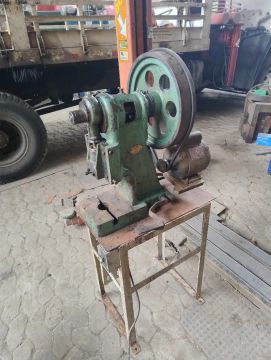 "prensas excentricas" no Brasil