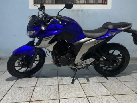 Motos YAMAHA FZ25 2018 no Brasil