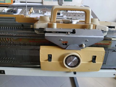 "maquina de trico" no Brasil