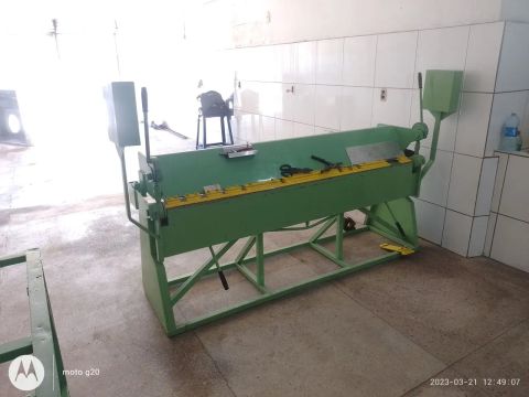 "dobradeiras de chapas" no Brasil