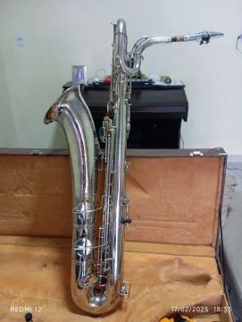 "sax baritono" - Instrumentos musicais no Brasil