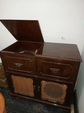 "vitrolas antigas" no Brasil