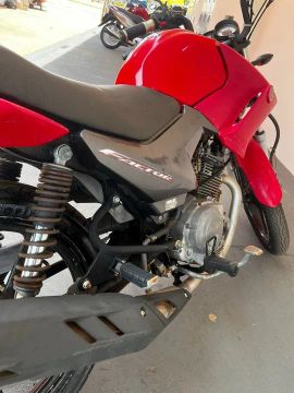 Motos YAMAHA FACTOR 2015 no Brasil