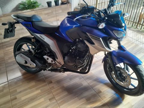 Motos YAMAHA FZ25 2018 no Brasil