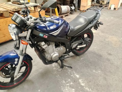 Motos SUZUKI GS 2008 no Brasil
