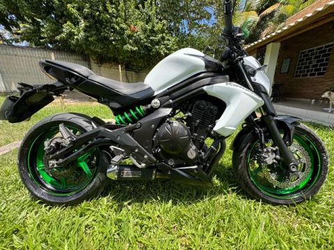 Motos KAWASAKI ER-6N 2015 no Brasil