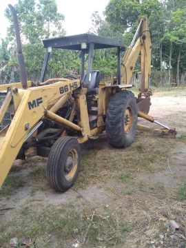 "retroescavadeira mf 86" - Tratores e máquinas agrícolas no Brasil