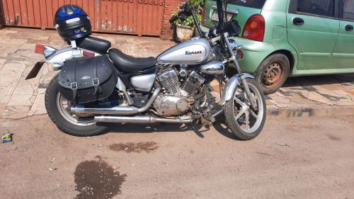 Motos DAFRA KANSAS no Brasil