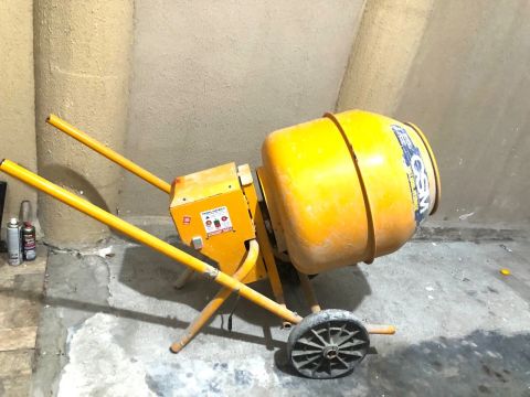"betoneira" no Brasil