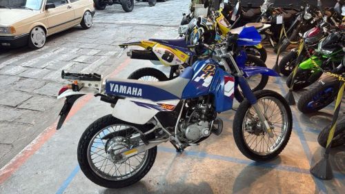 Motos YAMAHA DT no Brasil