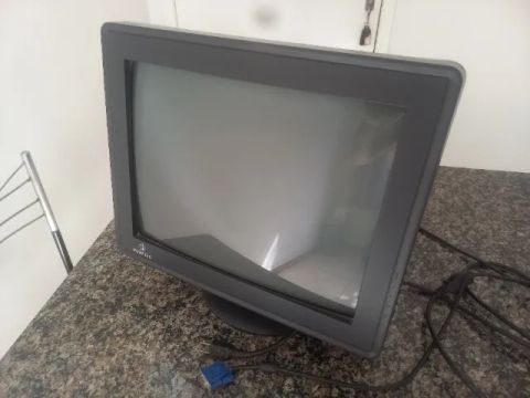 "monitores de tubo" - Monitores no Brasil