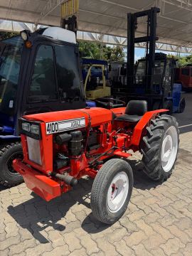 "trator agrale 4100" - Tratores e máquinas agrícolas no Brasil