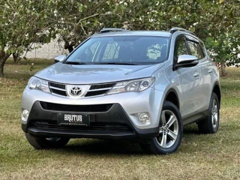 TOYOTA RAV4 2015 Usados e Novos